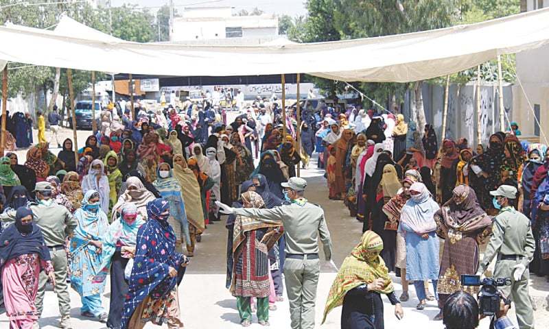 Lockdown, what lockdown? - Pakistan - DAWN.COM