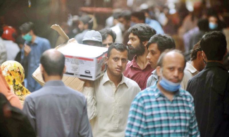 Traders try to open shops in Raja Bazaar - Newspaper - DAWN.COM