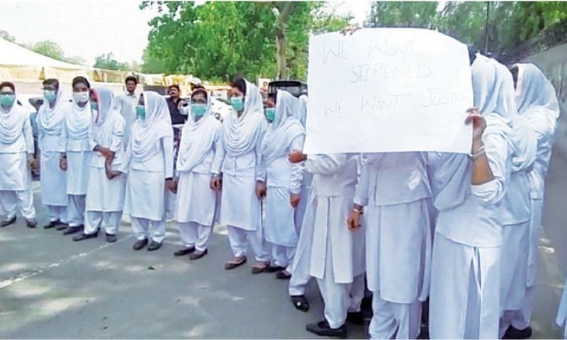 Nurses call for nationwide curfew - Pakistan - DAWN.COM