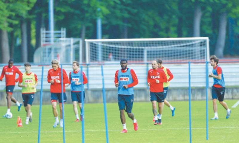 Merkel gives go-ahead for Bundesliga to restart in second half of May ...