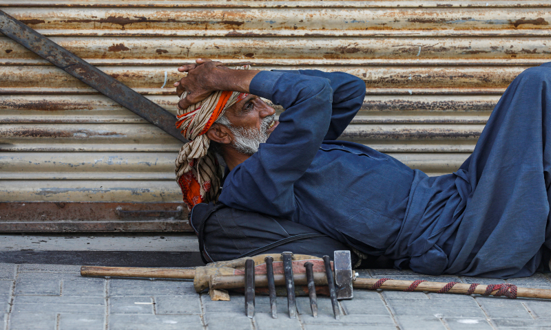 Ease lockdown or face economic deprivation: What should countries like ...