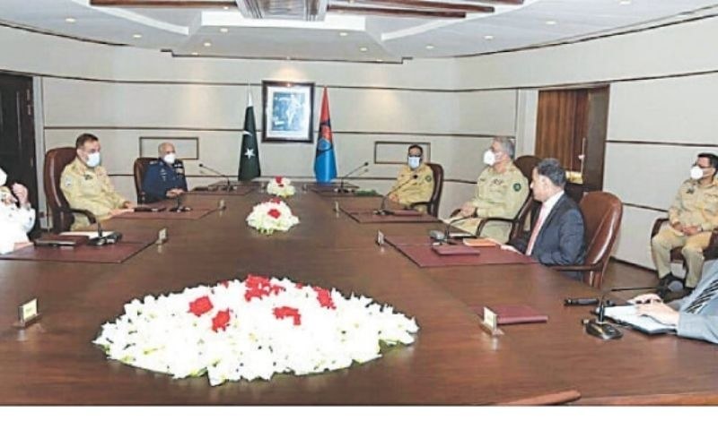 Services chiefs attend rare briefing at ISI headquarters - Pakistan ...