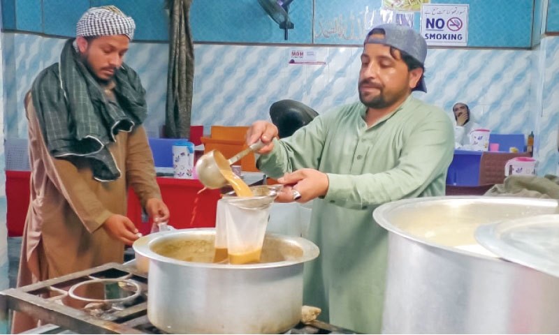 Tea stall owners in Mingora bearing brunt of lockdown - Pakistan - DAWN.COM