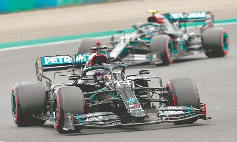 Hamilton breaks records as Mercedes seal front row - Newspaper - DAWN.COM