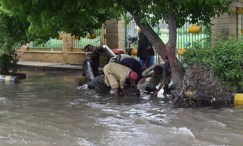 In pictures: Karachi still crying for help four days after rain ...