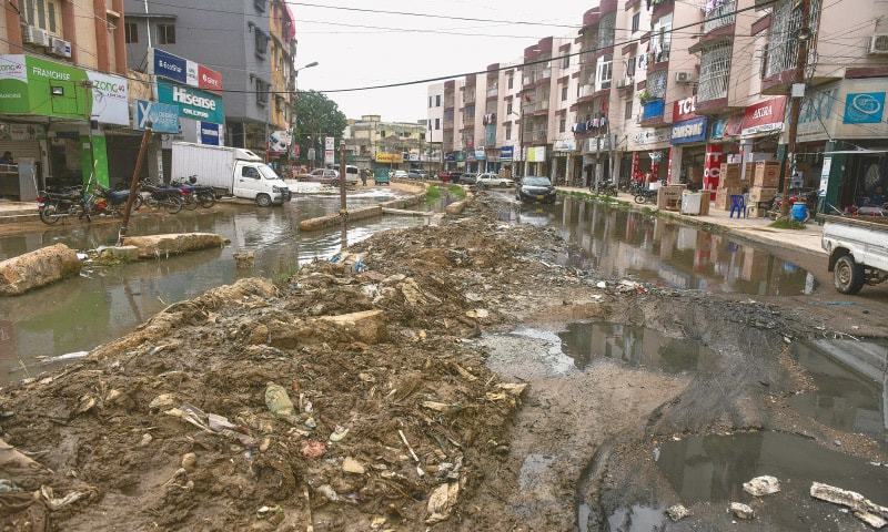 Typhoid, cholera outbreak feared due to Karachi's post-rain insanitary ...