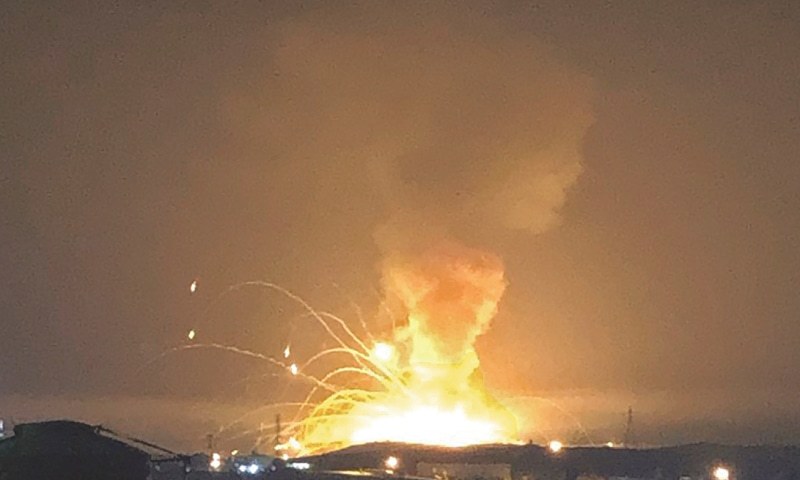 Massive blast rocks Jordan’s military arms depot - Newspaper - DAWN.COM