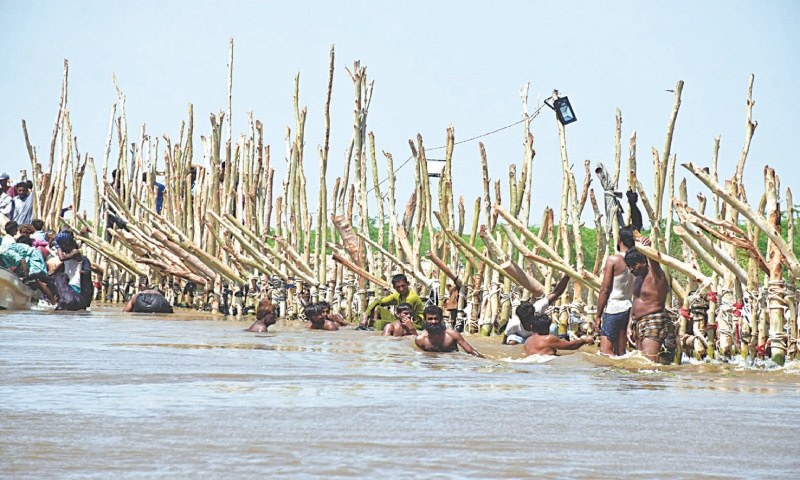 FOOTPRINTS: When LBOD overtops its banks - Newspaper - DAWN.COM