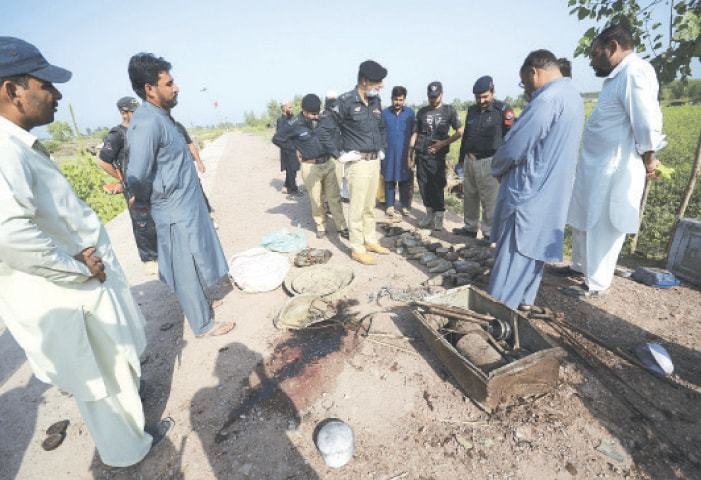Five dead in mortar shell blast in Nowshera - Pakistan - DAWN.COM