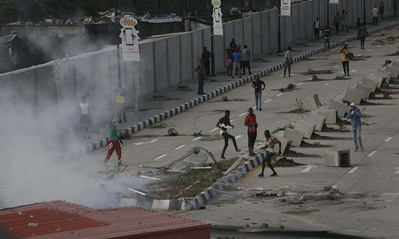 Nigeria in turmoil after police fire on demonstrators - World - DAWN.COM
