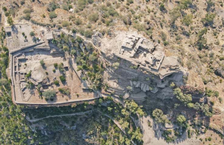 Archaeologists make new discoveries in ancient Swat town - Newspaper ...