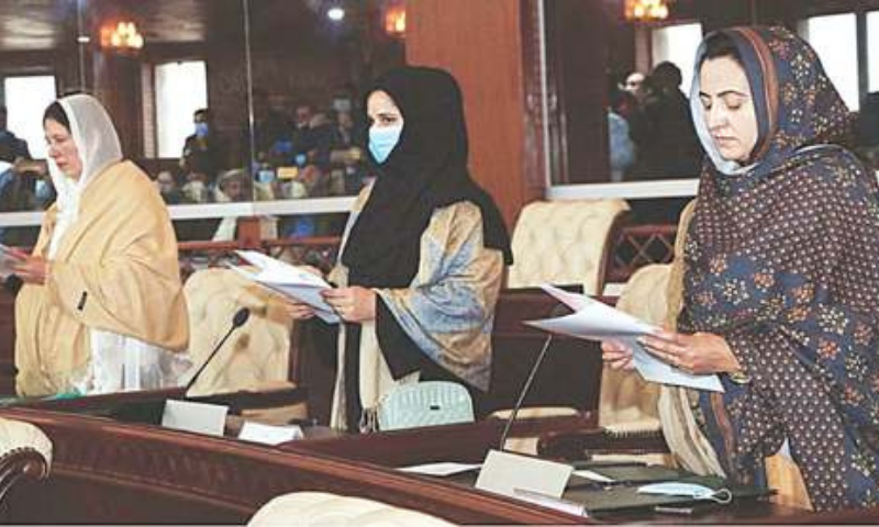 Newly elected GBLA members take oath - Pakistan - DAWN.COM