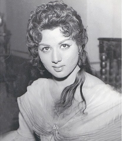 IN MEMORIAM: NEELO’S UNCHAINED SPIRIT - Newspaper - DAWN.COM