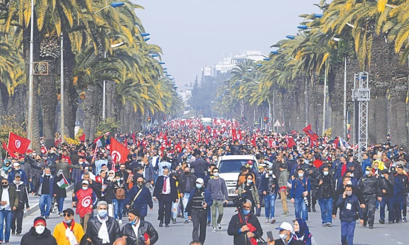 Tunisians protest amid political standoff - World - DAWN.COM