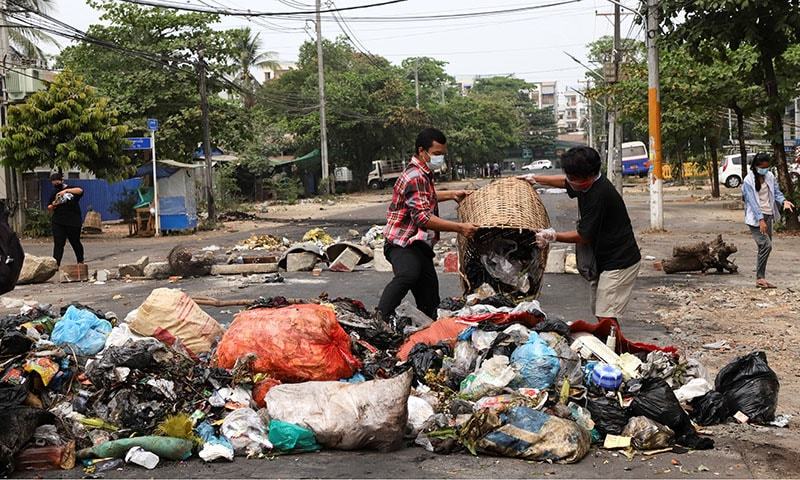 Myanmar protesters launch 'garbage strike' as death toll tops 500 ...