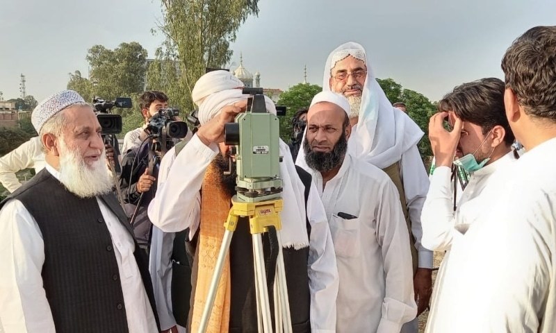 First fast in Pakistan on Wednesday as Ramazan moon sighted - Pakistan ...