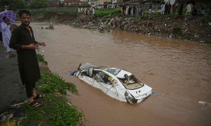 Illegal constructions caused nullahs to overflow in Islamabad's E-11 ...