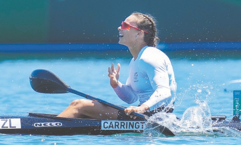 Giants fall, Crouser sets record as swimmers navigate elbows - Sport ...