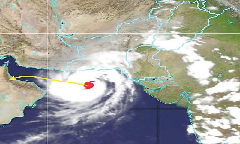 Sigh of relief as cyclone Shaheen roars past Karachi - Pakistan - DAWN.COM