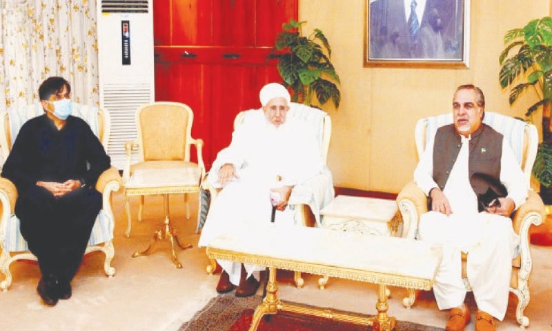 Bohra community leader leaves after two-week visit - Pakistan - DAWN.COM