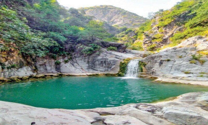 Student ‘discovers’ Hazara area with eight waterfalls - Newspaper ...