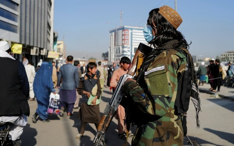 Taliban launch wheat-for-work scheme to tackle hunger and unemployment ...