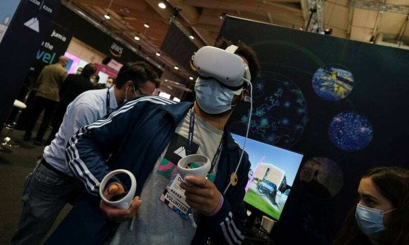 Augmented reality: An early taste of the metaverse? - Tech - DAWN.COM