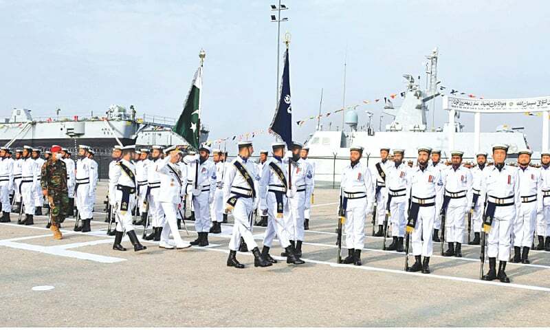 PN fleet efficiency competition parade held - Newspaper - DAWN.COM
