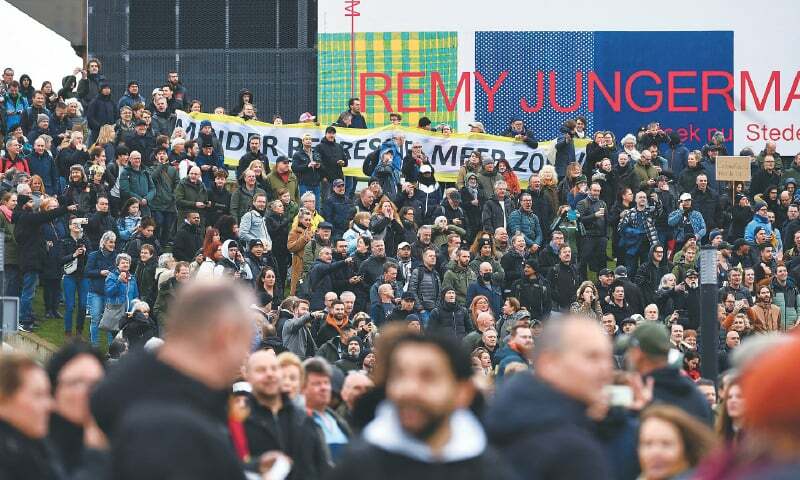Thousands gather to oppose Dutch virus measures despite ban - Newspaper ...