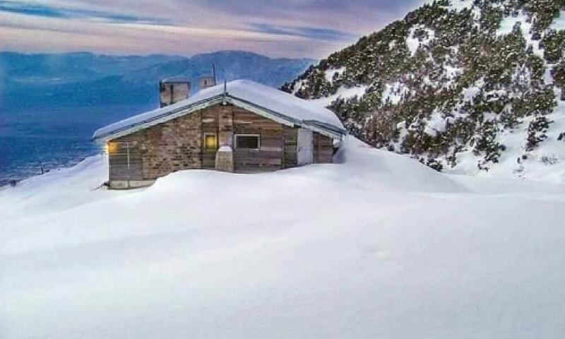 Chapari rest house an epic example of neglect - Newspaper - DAWN.COM