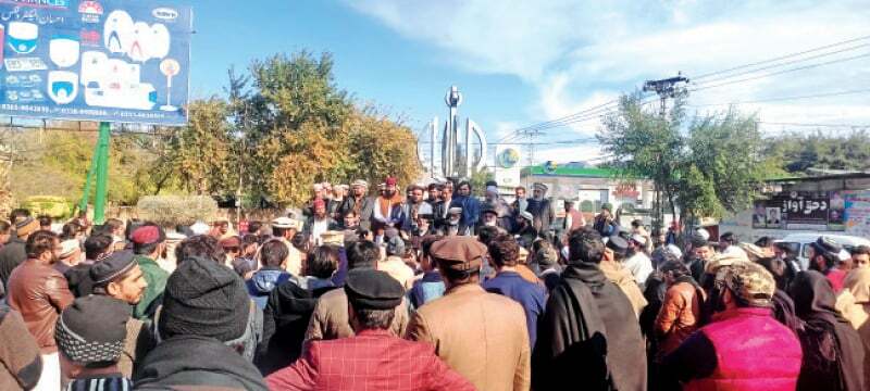Kohat people protest power, gas outages - Newspaper - DAWN.COM
