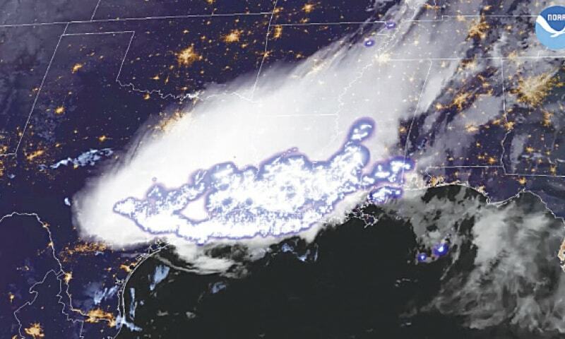 770-km megaflash sets new lightning record - World - DAWN.COM