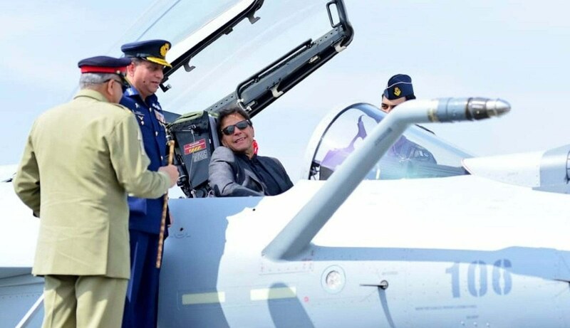 In pictures: PM Imran oversees J10-C fighter jets' induction to PAF ...