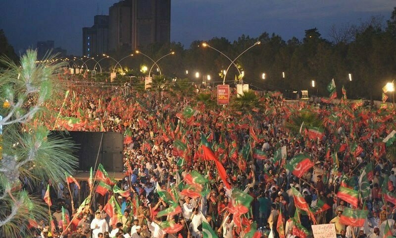 PTI shifts venue of power show to Parade Ground - Pakistan - DAWN.COM