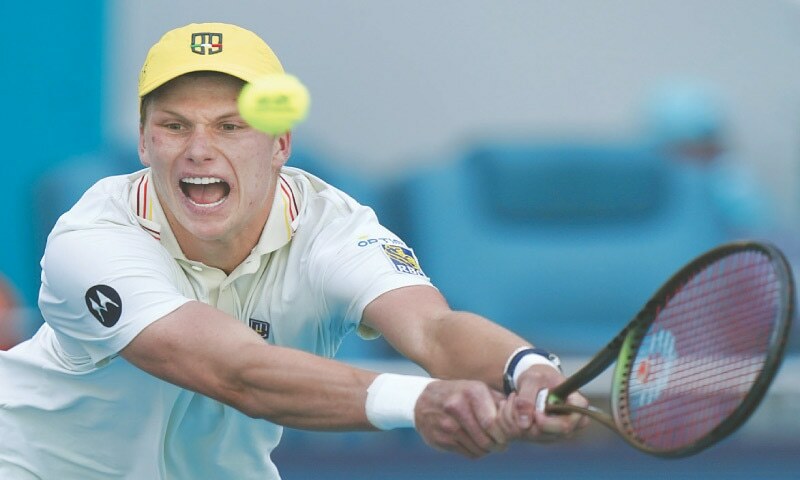 Medvedev closes in on top ranking; Osaka into Miami semis - Newspaper ...