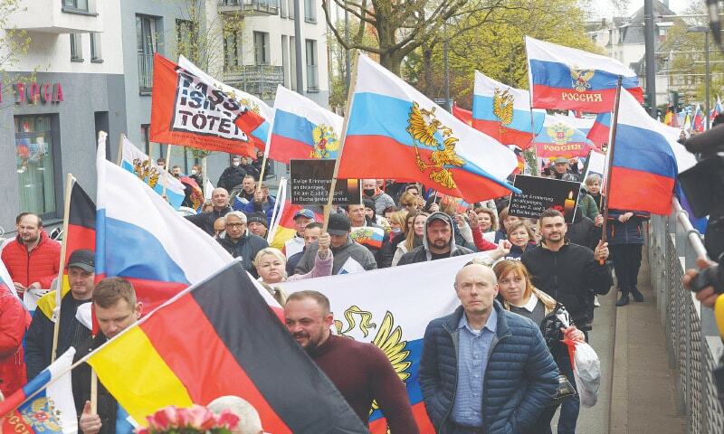 Pro-Russia protesters rally in Germany - Newspaper - DAWN.COM