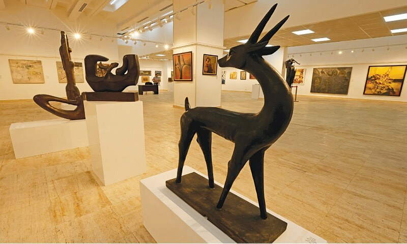 Iraq exhibits restored art pillaged after 2003 invasion - World - DAWN.COM