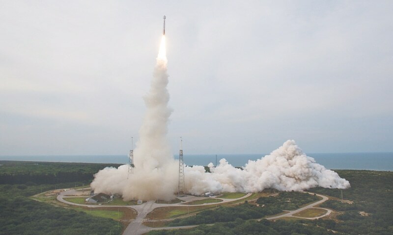 Boeing’s Starliner space capsule launched on key test flight to orbit ...
