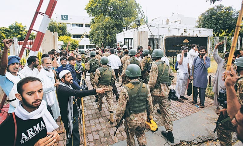 THE IMPORTANCE OF BEING NEUTRAL - Newspaper - DAWN.COM