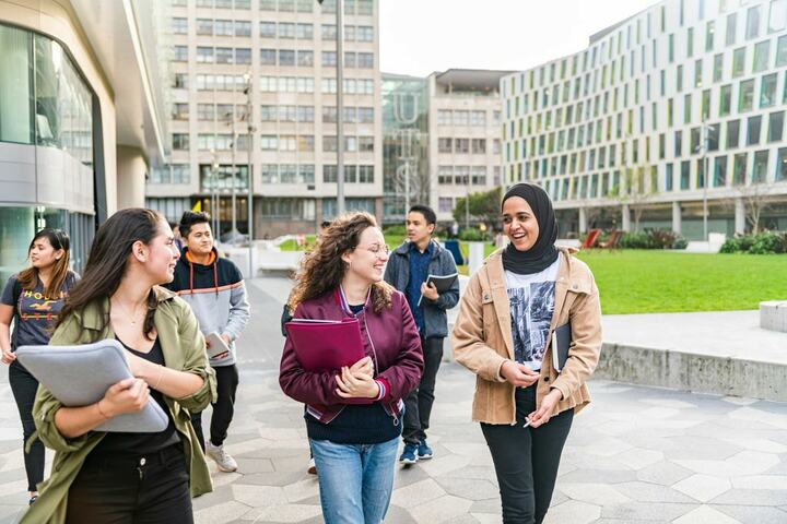 Australia's leading young university, UTS offers young graduates a ...
