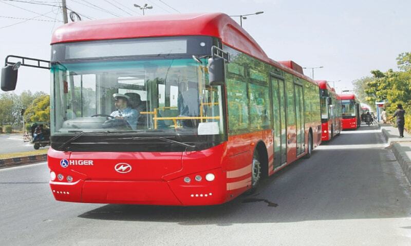 Peoples bus completes test run without glitch - Newspaper - DAWN.COM