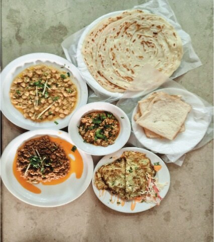 The one-and-a-half-hour drive to Cafe Imran from Karachi is completely ...