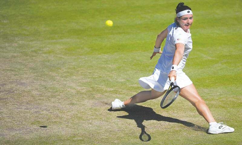 Moscow-born Rybakina powers past Jabeur to clinch first Wimbledon title ...