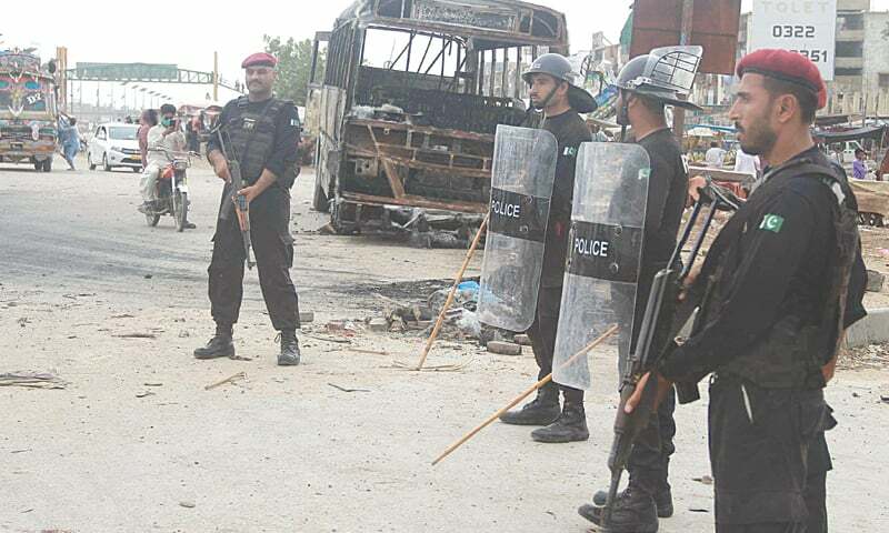 Minor boy among eight shot as Sohrab Goth violence continues - Pakistan ...