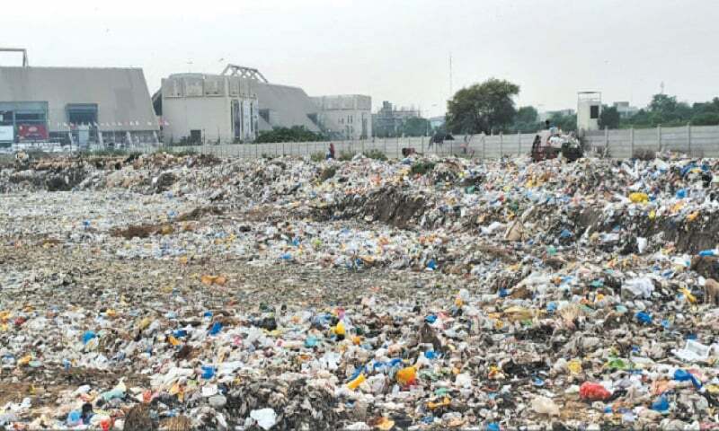 LWMC’s waste collection stations a public nuisance - Pakistan - DAWN.COM