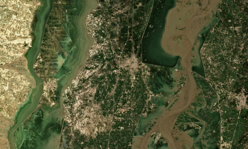 Satellite photos show extent of flooding in Pakistan - Multimedia ...