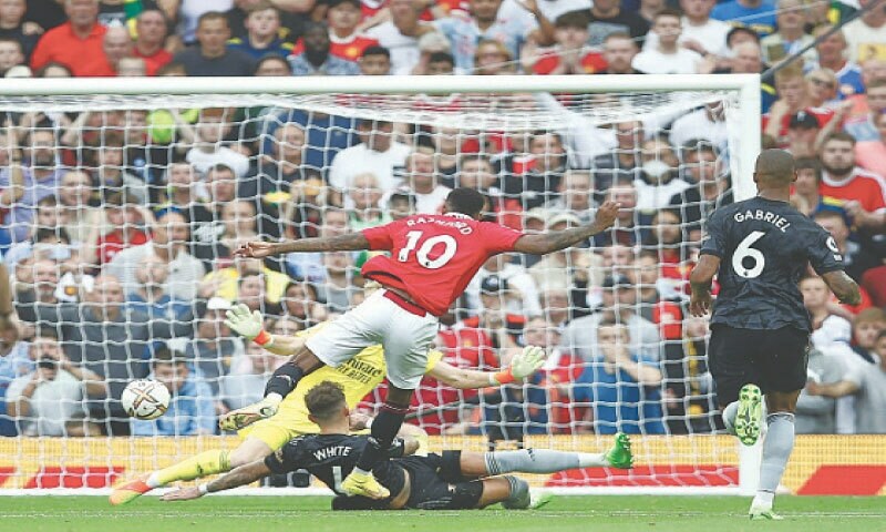 Antony scores on debut as United end Arsenal’s perfect start - Sport ...