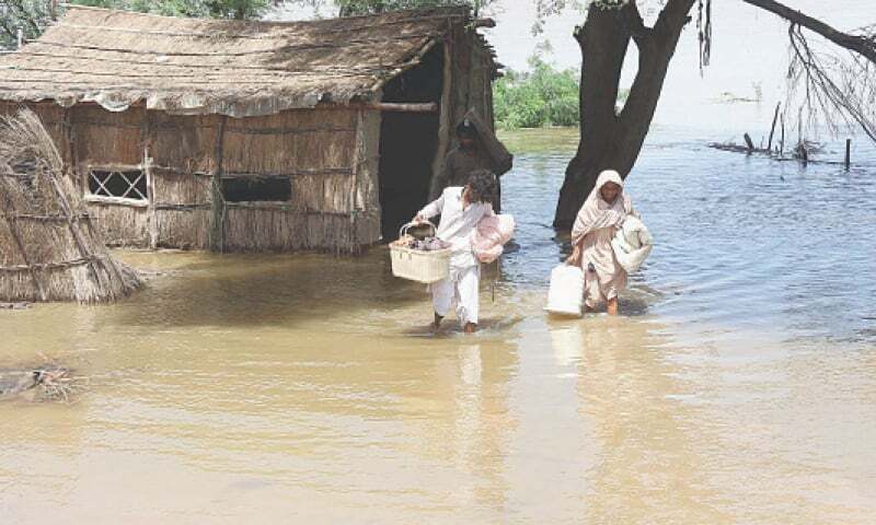 Another ‘cut’ in Manchhar as water threatens airport - Newspaper - DAWN.COM