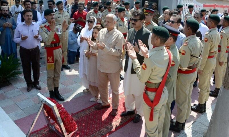 Senators meet family of 1971 war hero - Pakistan - DAWN.COM