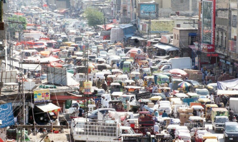 Shopkeepers occupy footpaths, roads in Raja Bazaar - Newspaper - DAWN.COM